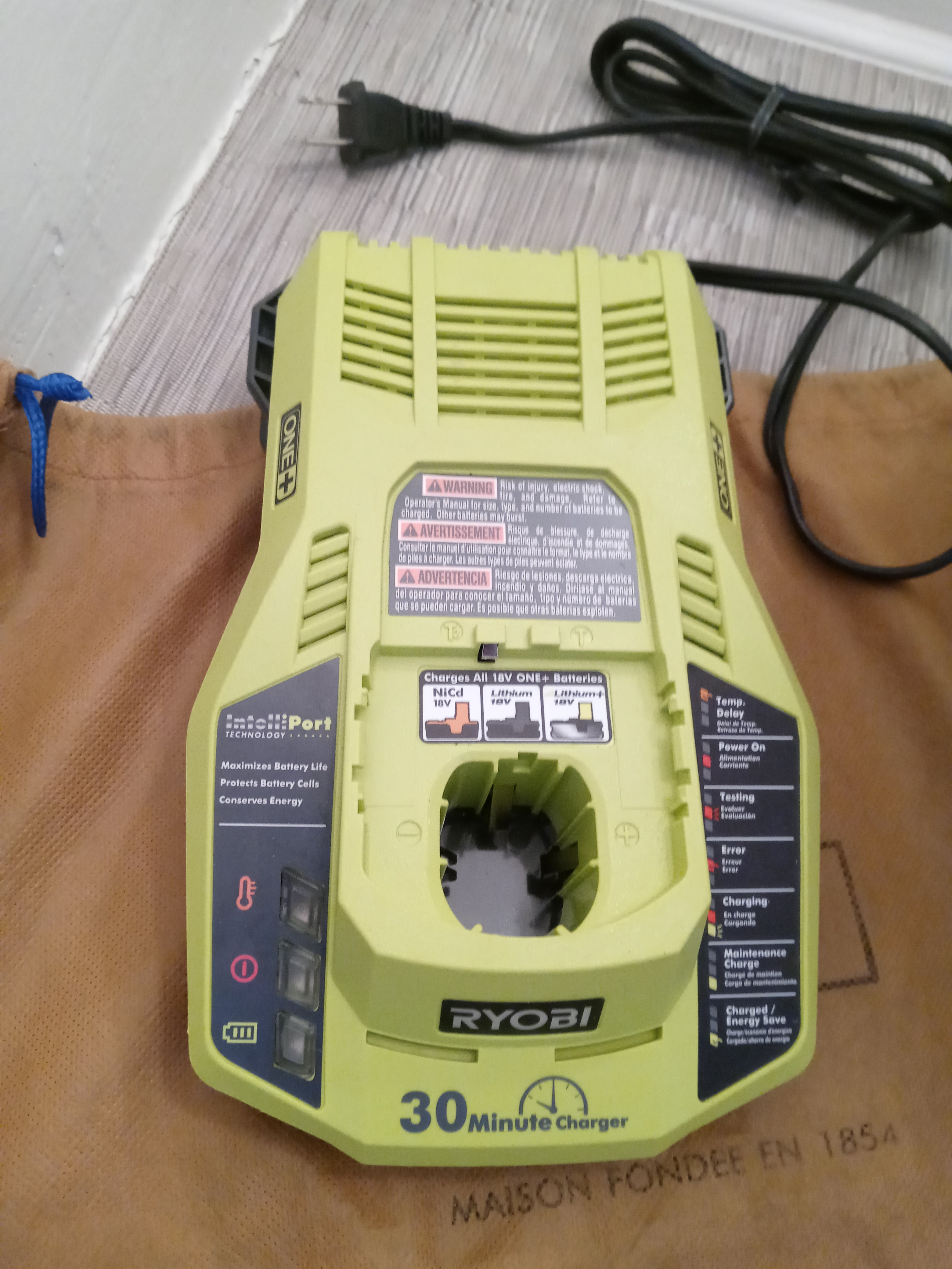 Ryobi One+ 18V Dual Chemistry Intelliport Charger – OneRackInternational